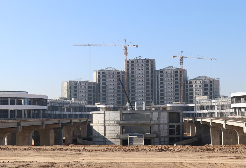 Massive Shopping and Entertainment Center Under Construction in Turkmen ...